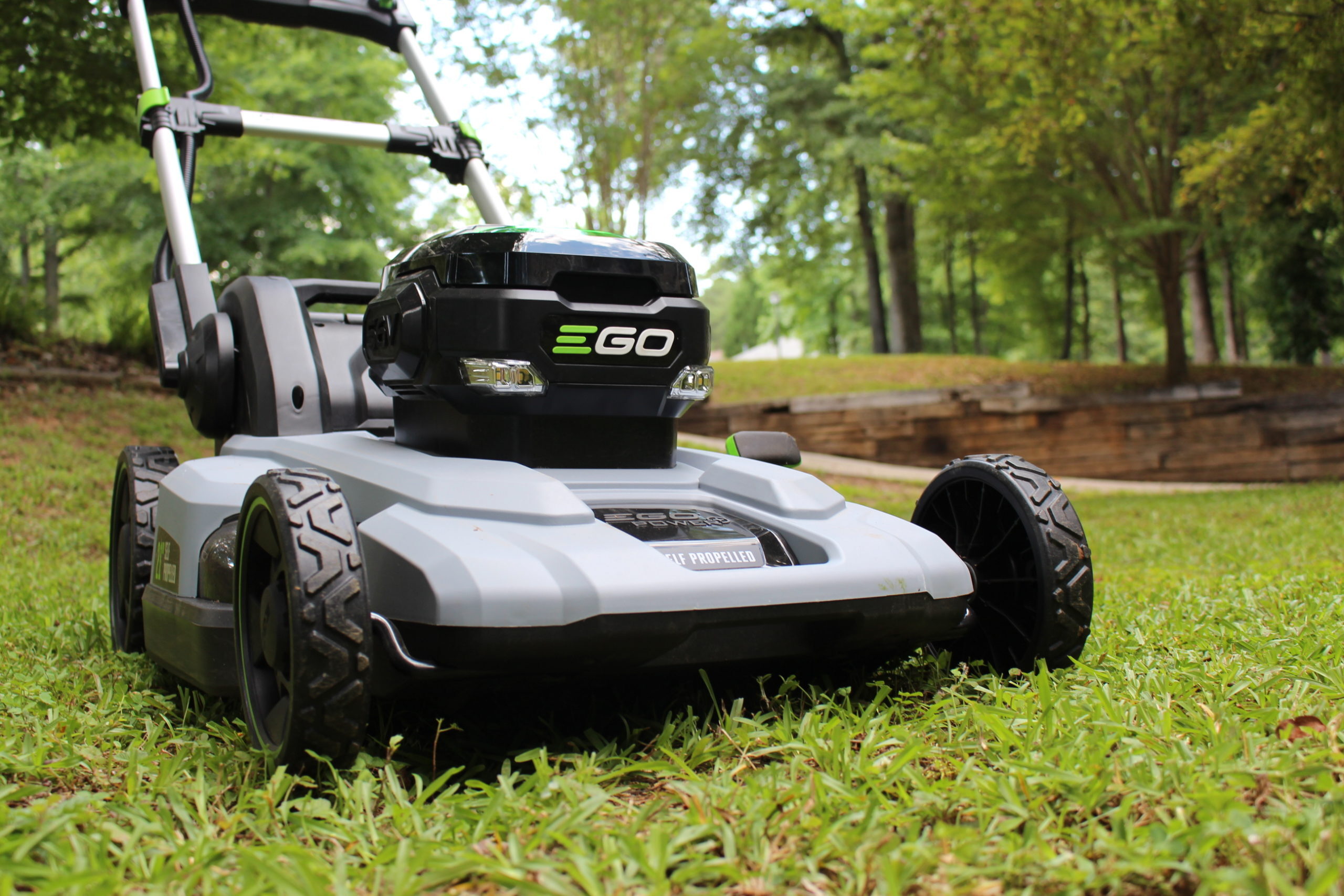 What Is the Ideal Mowing Height for Lawns in Edmonton? | Neighbourhood ...